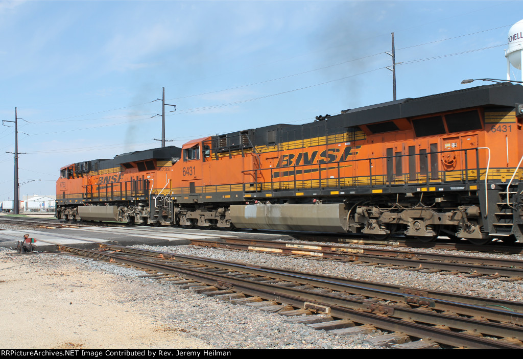 BNSF 6733 & 6431 (3)